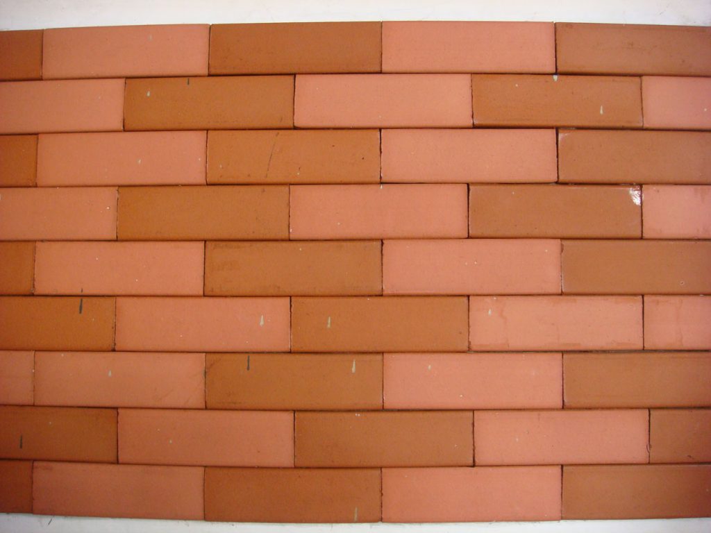 Bata Tempel Terakota Maroon